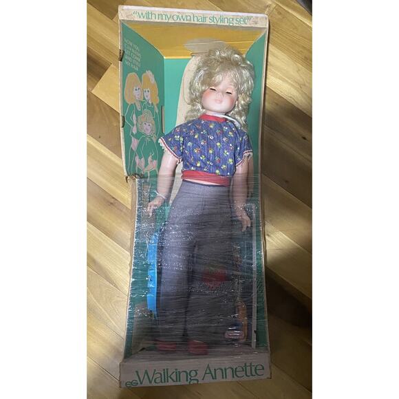 Goldberger | Toys | Rare Vintage 3 Inch Walking Annette Life Size Doll ...